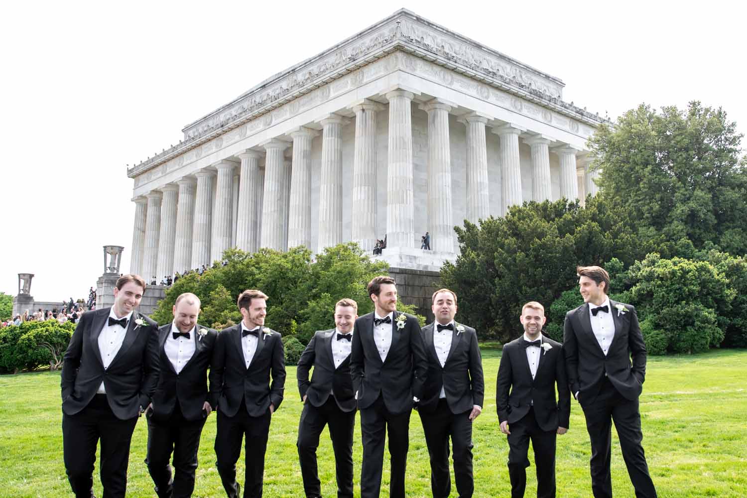 Chic Decatur House Spring Wedding with Black and White Details ...